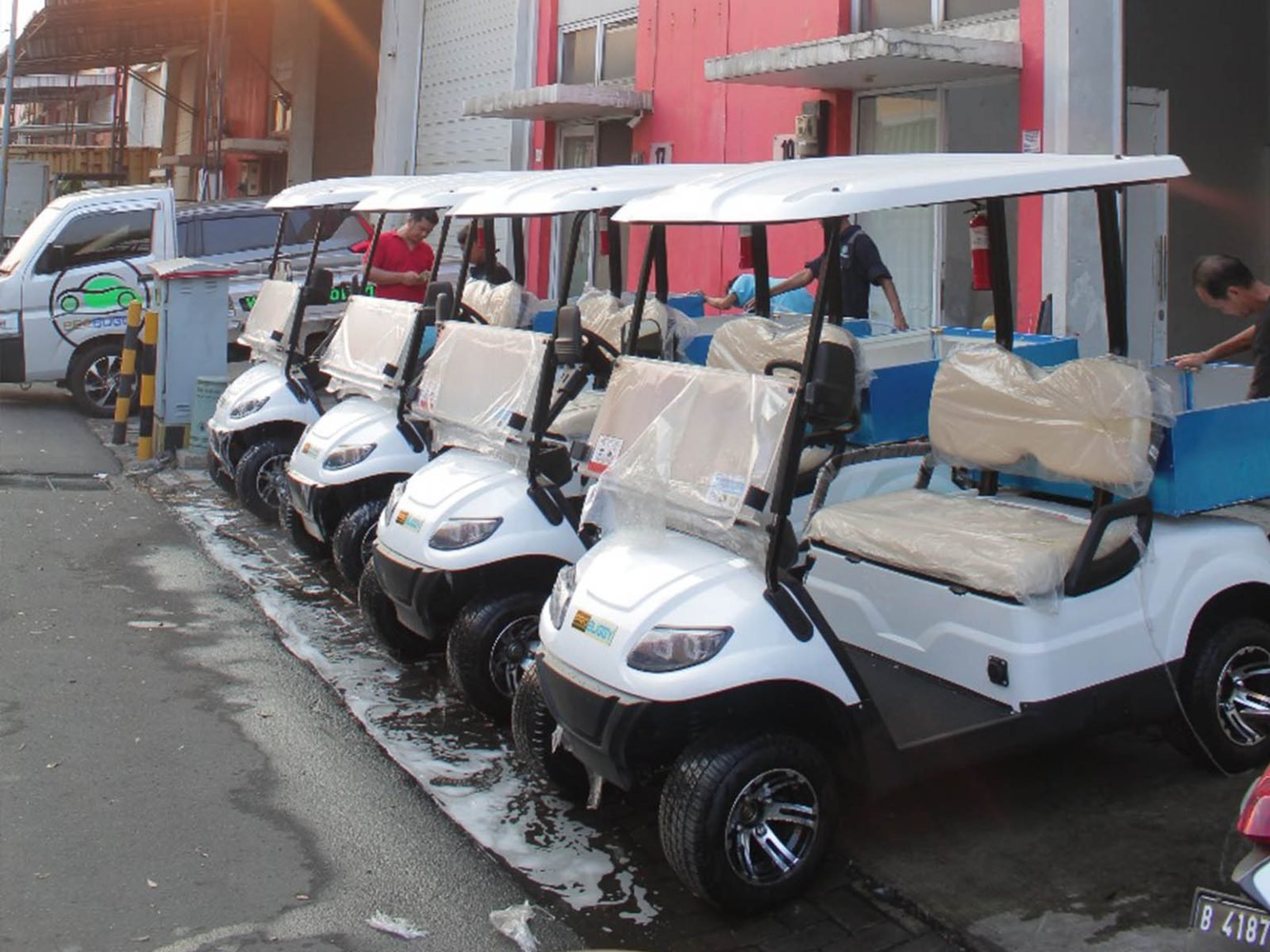 Kontak Perusahaan | Showroom Mobil Golf